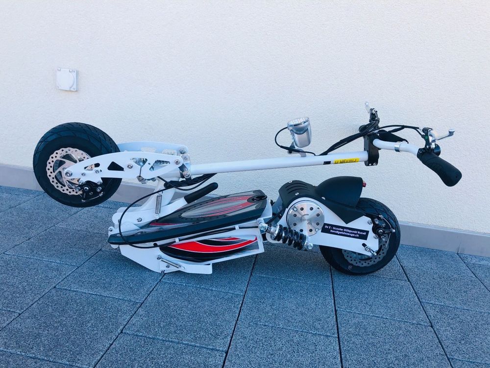 E- Scooter , E-Velo , E- Trotti , E- Bike Federung Sitz LED (Neu ...