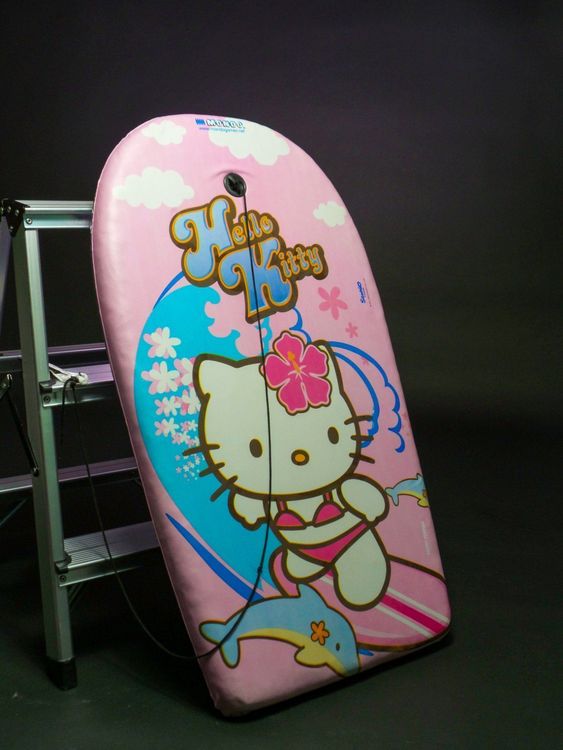 Hello Kitty Surfboard, Surfbrett (Gebraucht) in Suberg für CHF 8 – nur ...