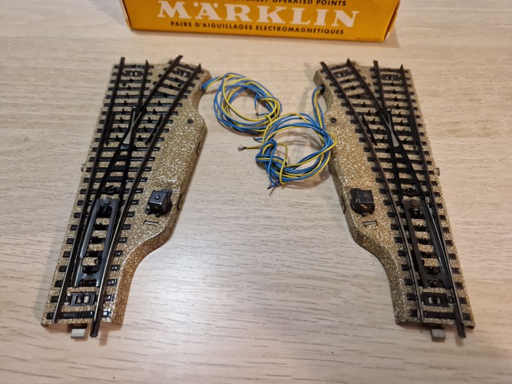 Märklin 5202 Weichenpaar M H0 (2) (Gebraucht) in St-Aubin-Sauges für CHF 23 – mit Lieferung auf ...