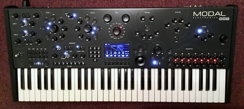 Modal 008 Synthesizer mit Flightcase - neuwertig | Kaufen auf Ricardo