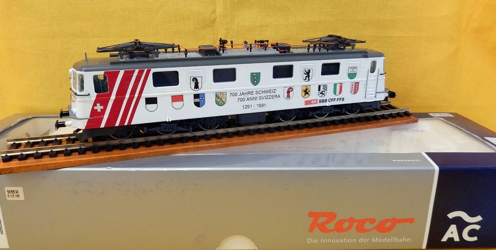 HO - Roco 58660 - CFF/SBB Loc - El. Ae 6/6 "700 ème CH" | Kaufen auf Ricardo