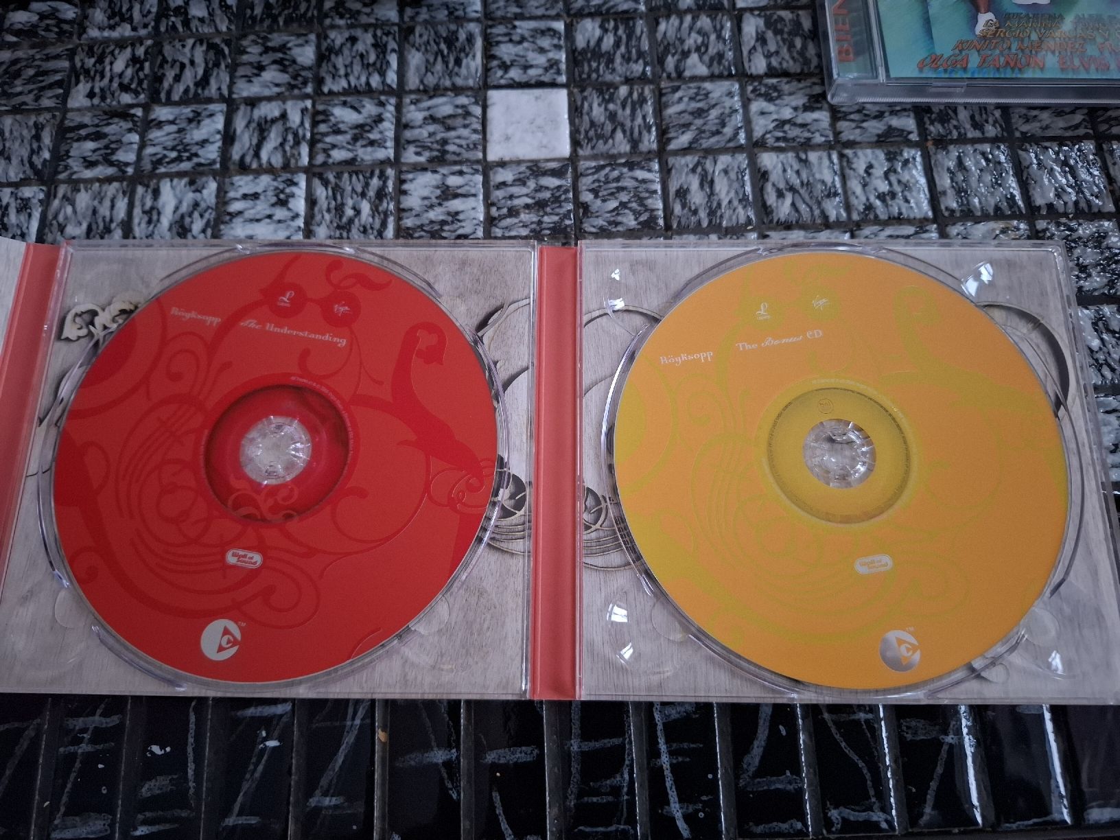 Röyksopp / the Understanding 2CD (D'occasion) à Crémines pour CHF 1.5 ...