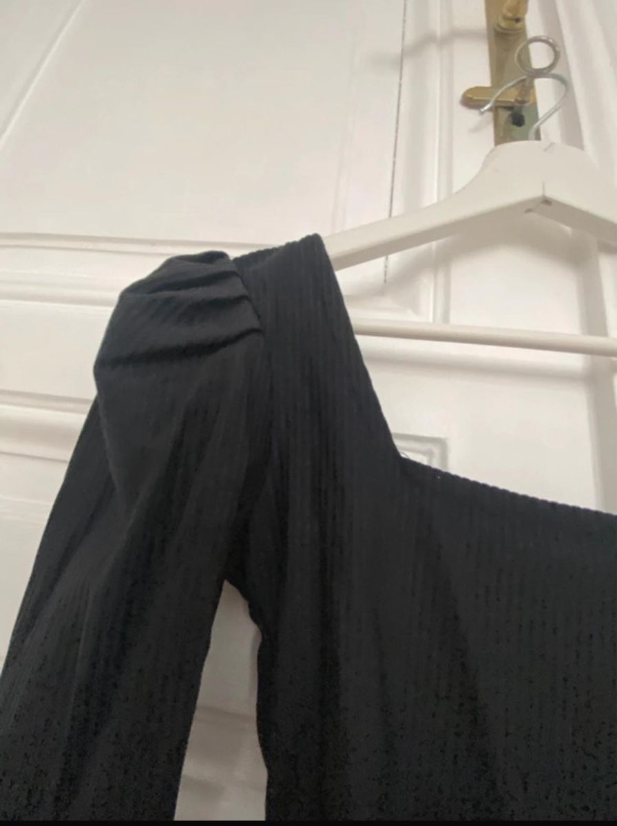 Schwarzer Body mit Puffärmeln, Grösse XS, perfekt für Party! (Gebraucht ...