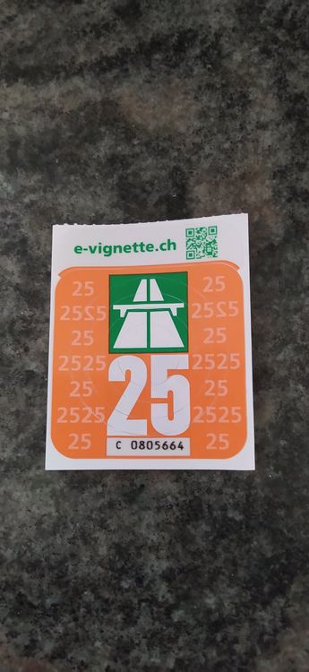 Autobahnvignette 2025 (Neu und originalverpackt) in Pfäffikon ZH für CHF 31 – nur Abholung auf ...