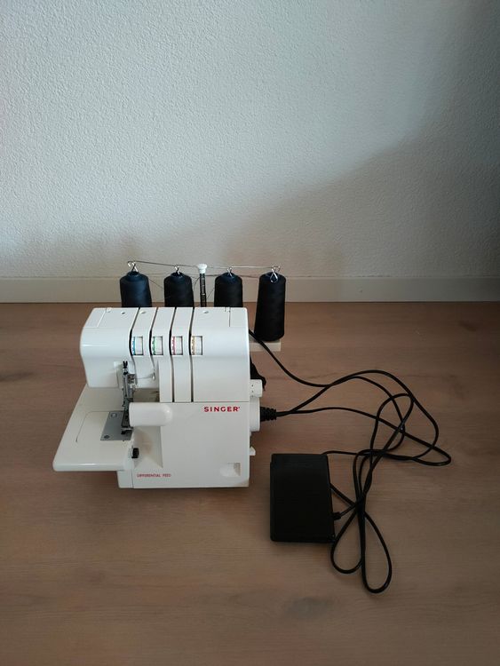 Overlock Nähmaschine Singer Differential Feed (Gebraucht) in Schlatt TG ...