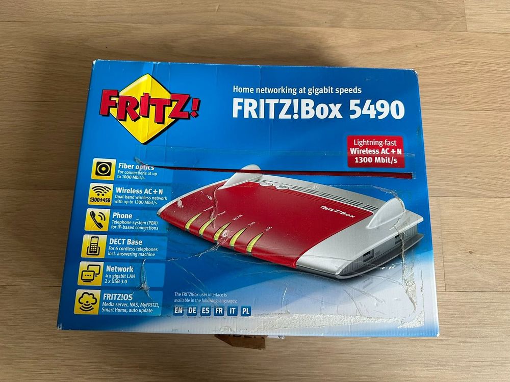 FRITZ!Box 5490 Gigabit WLAN Router mit Glasfaser (Gebraucht) in Männedorf für CHF 49 – mit ...