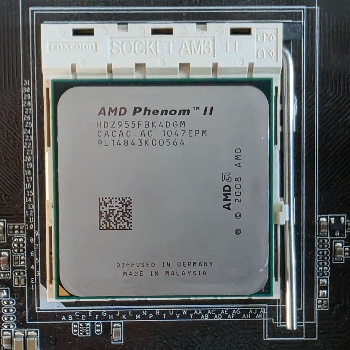 ASUS Mainboard, AMD Phenom II CPU, Kühler und vga-switch (Gebraucht) in ...