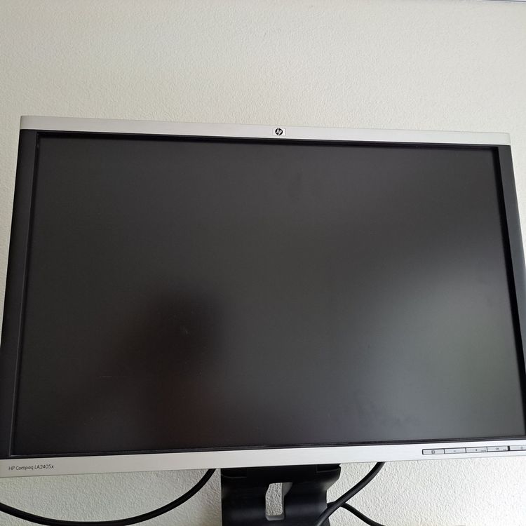 HP Compaq LA2405x - LED-Monitor - 61cm (24") (Gebraucht) in Altendorf ...