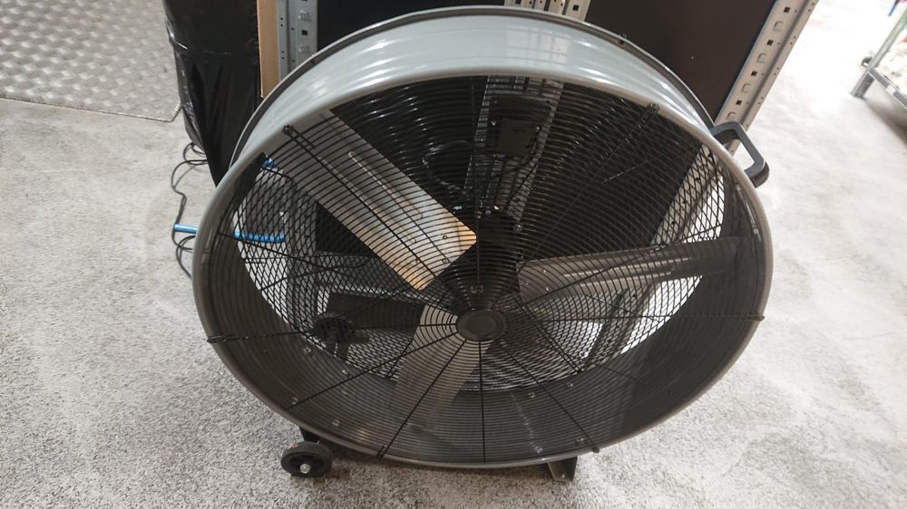 Industrieller Boden-Ventilator 90cm | Kaufen auf Ricardo