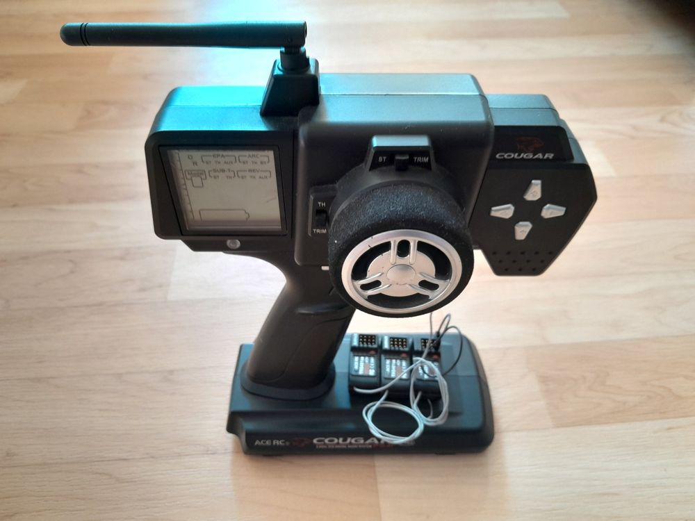 COUGAR ACE RC FERNSTEUERUNG 2,4G + 3 EMPFÄNGER (Gebraucht) in Ebnat-Kappel für CHF 60 – mit ...