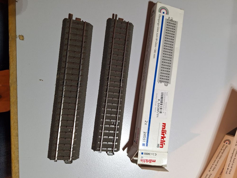 1 x 2 Märklin Übergangs-Gleis zum M-Gleis HO (Neu und originalverpackt ...