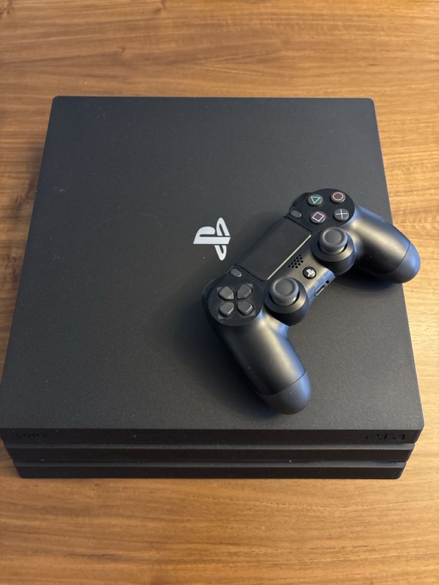 Sony Playstation 4 Pro - Konsole mit Controller Top Zustand! (Gebraucht ...