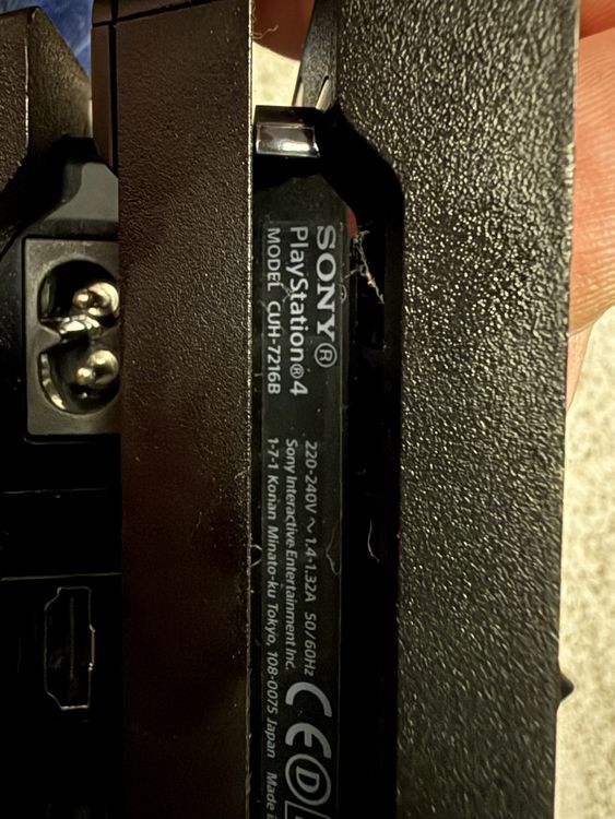 PSP 4 pro Sony (Gebraucht) in Schönenwerd für CHF 51 – nur Abholung auf ...