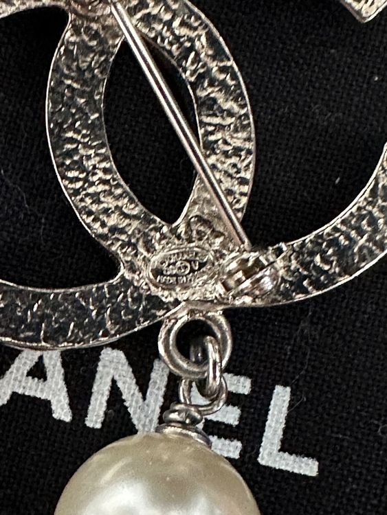 Original Chanel Brosche mit Perlen | Kaufen auf Ricardo