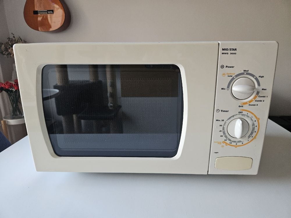 Micro-ondes Mio Star MWG 3000 (Usato) a Genève per CHF 30 – solo ritiro ...