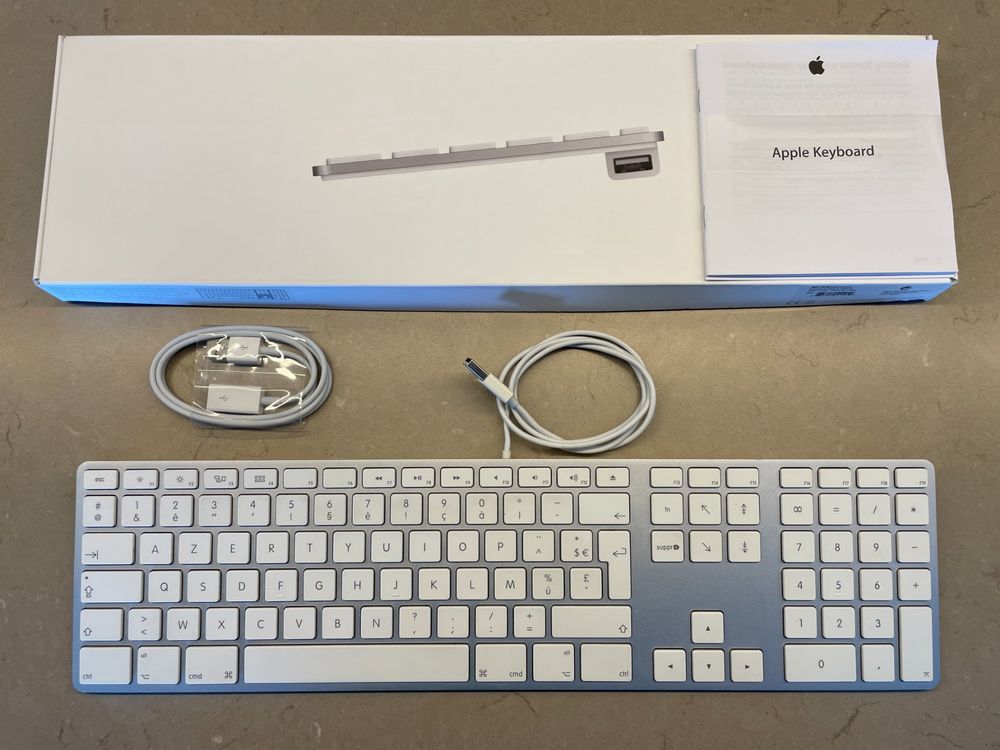 Apple Keyboard with numeric keypad - Français AZERTY - A1243 (Gebraucht ...
