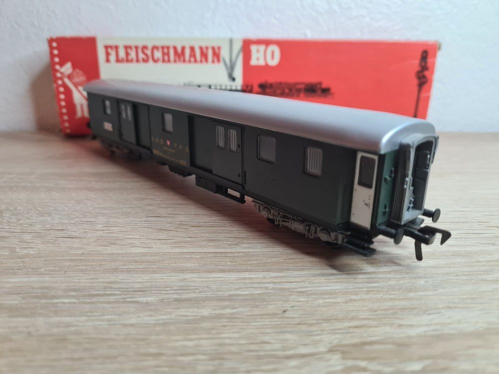 Fleischmann 5130 Gepäckwagen SBB H0 (Gebraucht) in St-Aubin-Sauges für CHF 49 – mit Lieferung ...