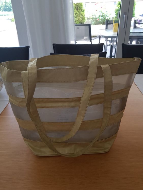 Estee Lauder Strand bag. (Gebraucht) in Stansstad für CHF 6 – mit ...