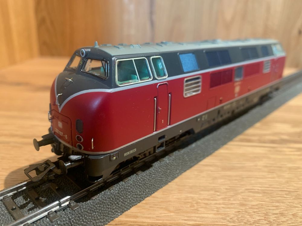 Märklin 3582, BR221 der DB, MHI Modell, AC, H0, OVP (Gebraucht) in Hombrechtikon für CHF 89 ...
