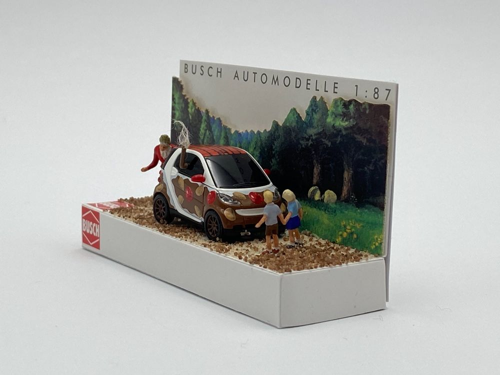Busch 99085 1:87 Smart Coupe '07 Hänsel & Gretel mit Figuren (Neu und ...