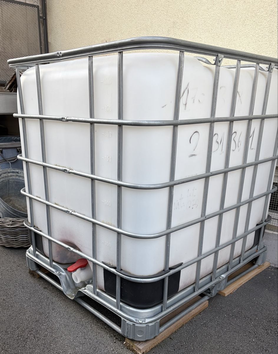 Grosse IBC Wassertank 1000L - ideal für den Garten! (Neu (gemäss ...