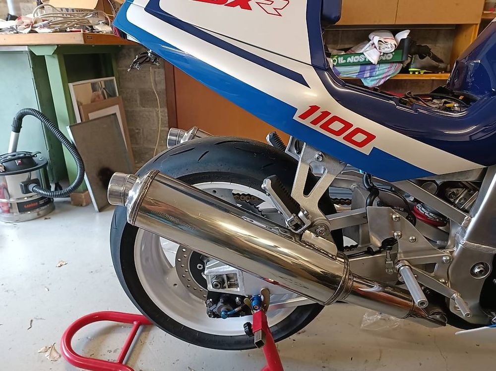 Suzuki GSX-R 1100 K Slingshot 1989 - Collection (Usato) a Claro per CHF ...