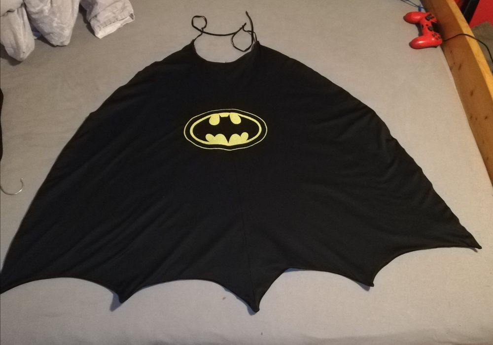 Batman Kostüm Gr. 110 | Kaufen auf Ricardo