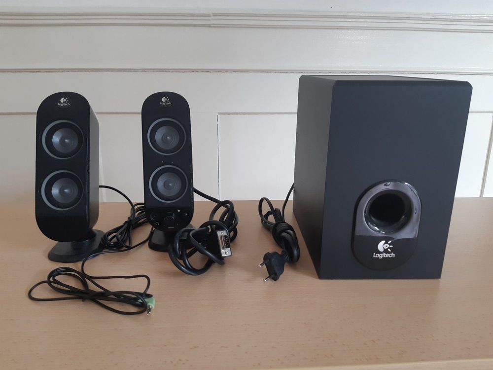 Logitech X230 2.1 - System (Gebraucht) in Schlieren für CHF 21 – mit ...