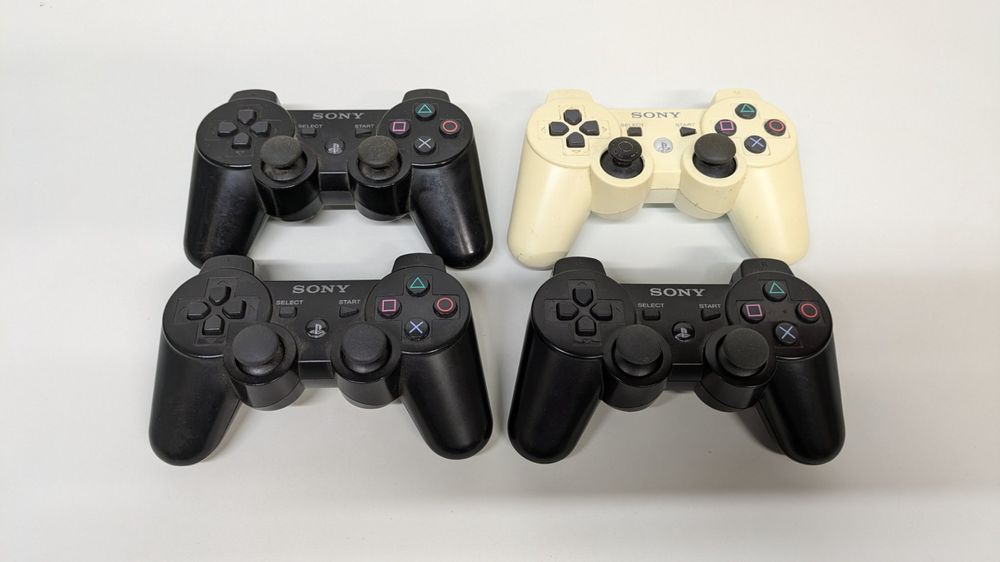 4 defekte PlayStation 3 Controller | Kaufen auf Ricardo