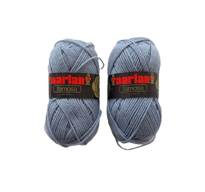 2 blaue Kneuel Strickwolle (Neu (gemäss Beschreibung)) in Bergdietikon für CHF 4 – mit Lieferung ...