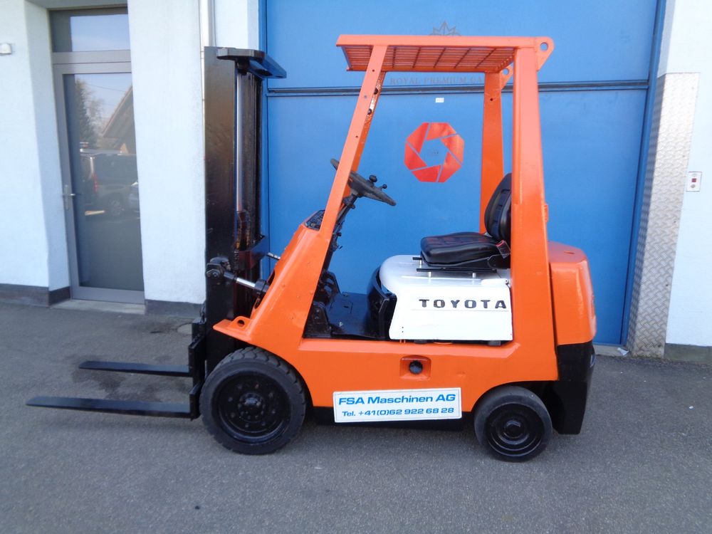 TOYOTA Benzin-Gabelstapler 1500 kg, 3 m (Gebraucht) in Aarwangen für CHF 5600 – nur Abholung auf ...