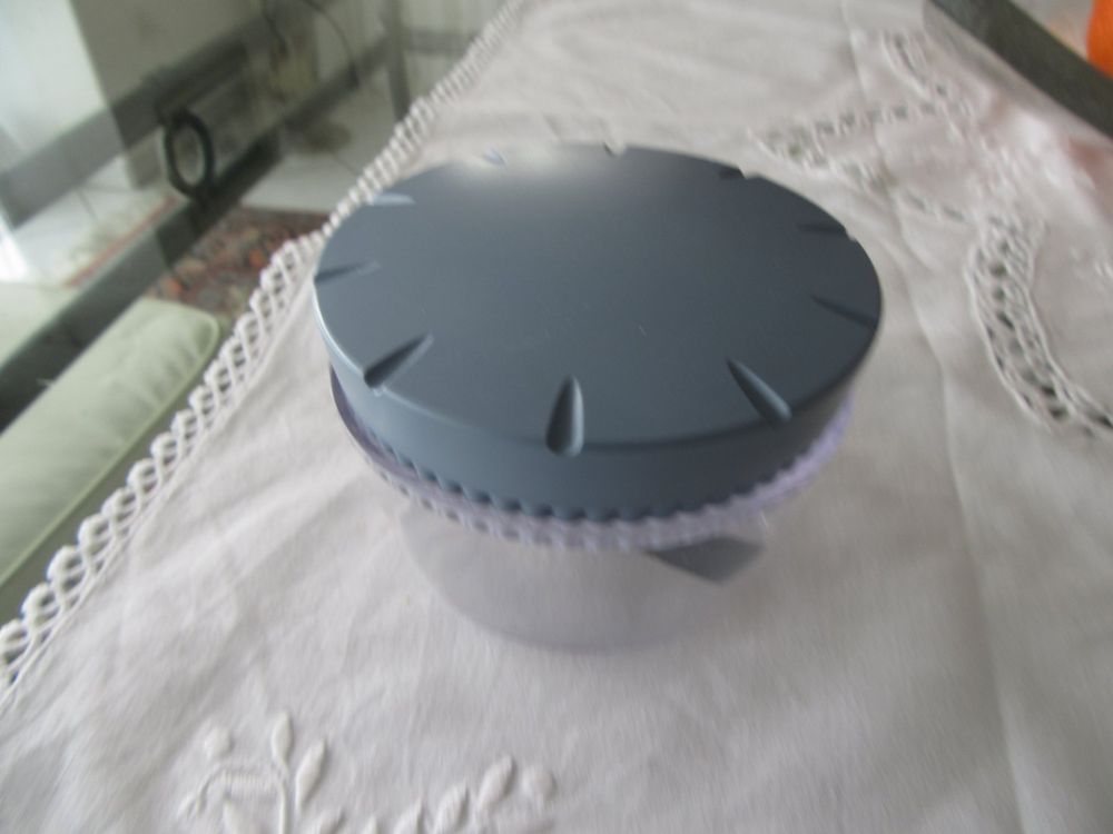 Zwiebelschneider Speedy von Betty Bossi (Gebraucht) in Mels für CHF 5 ...