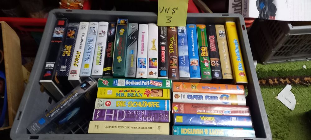 Lot diverser VHS Kasetten ( 3 von 5) (Gebraucht) in Schönholzerswilen für CHF 15 – mit Lieferung ...