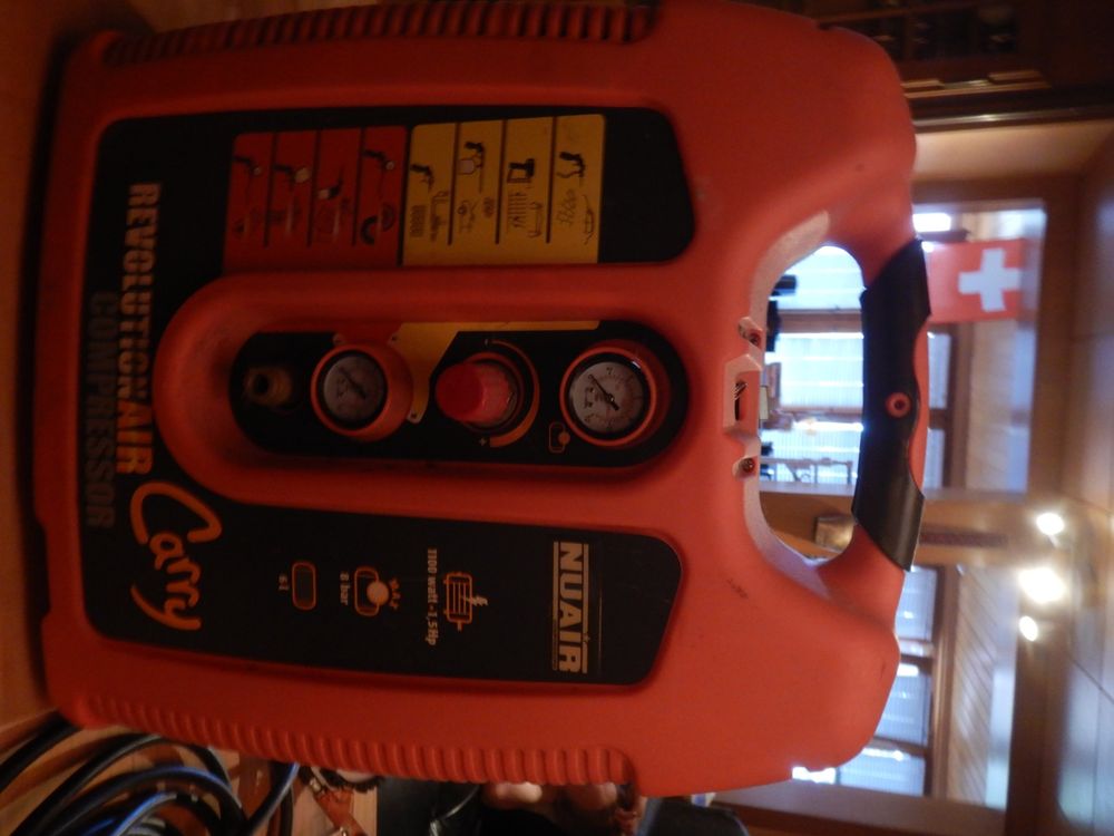 Kompressor NUAIR Revolution Air Carry mit viel Zubehör | Kaufen auf Ricardo