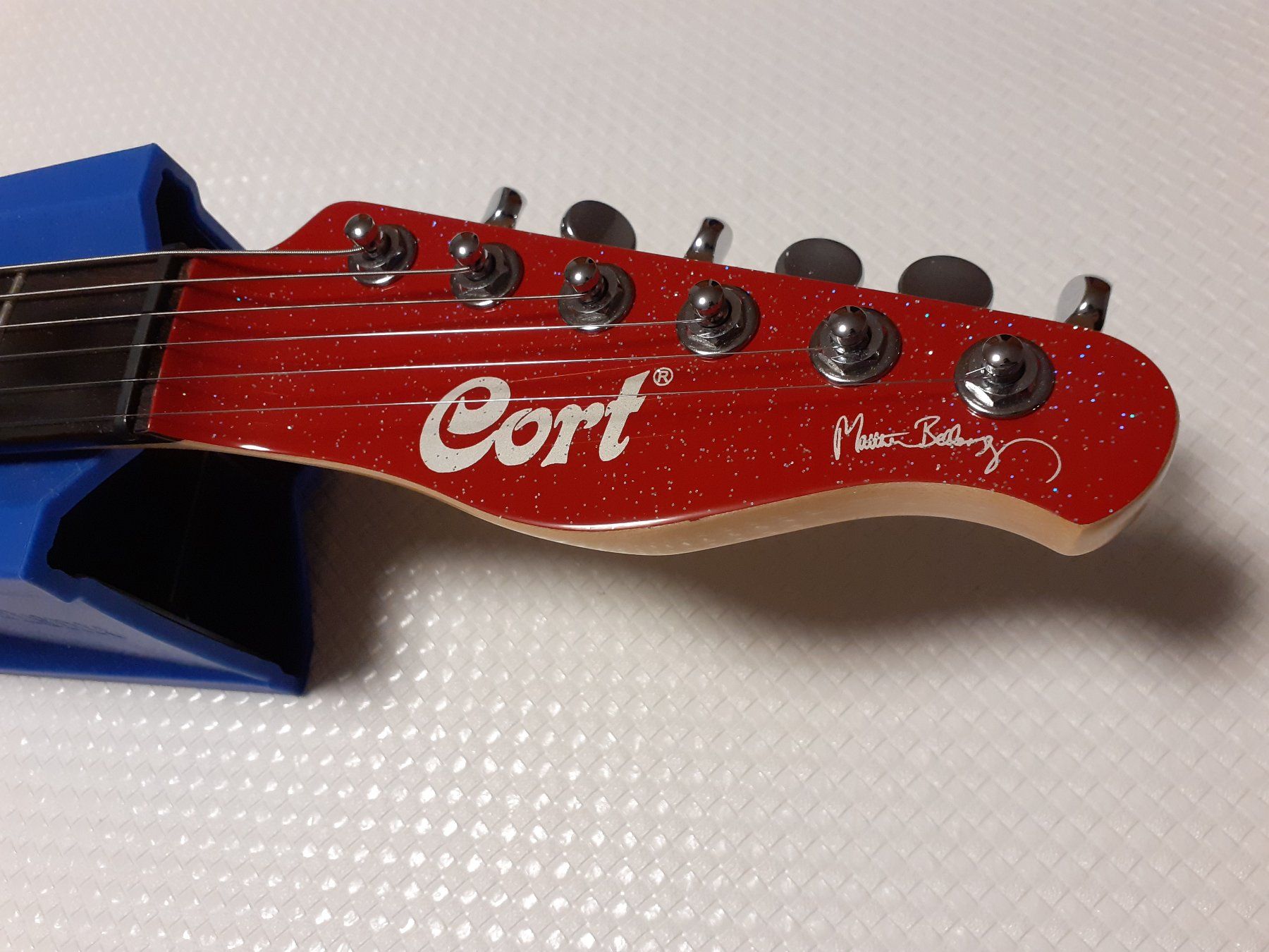 Cort/Manson MBC-1 Red Sparkle & Thomann Case - Bellamy Sign. (Gebraucht ...