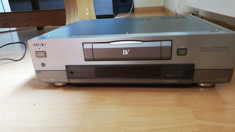 SONY mini DV digital/DV digital PAL player (Gebraucht) in Wisen SO für ...