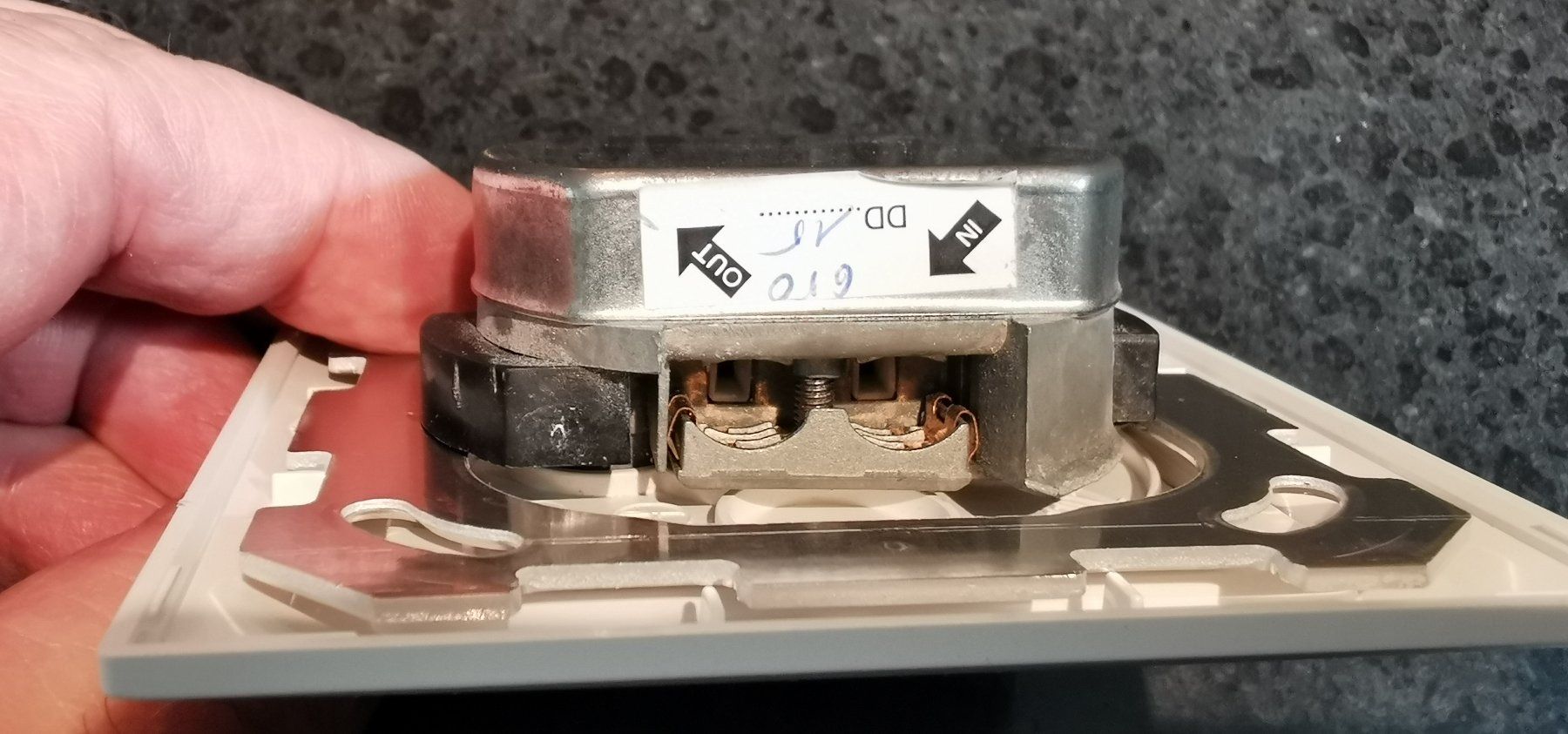 Cable-TV / Radio / Internet Dose Feller EdizioDue, UP (Gebraucht) in ...