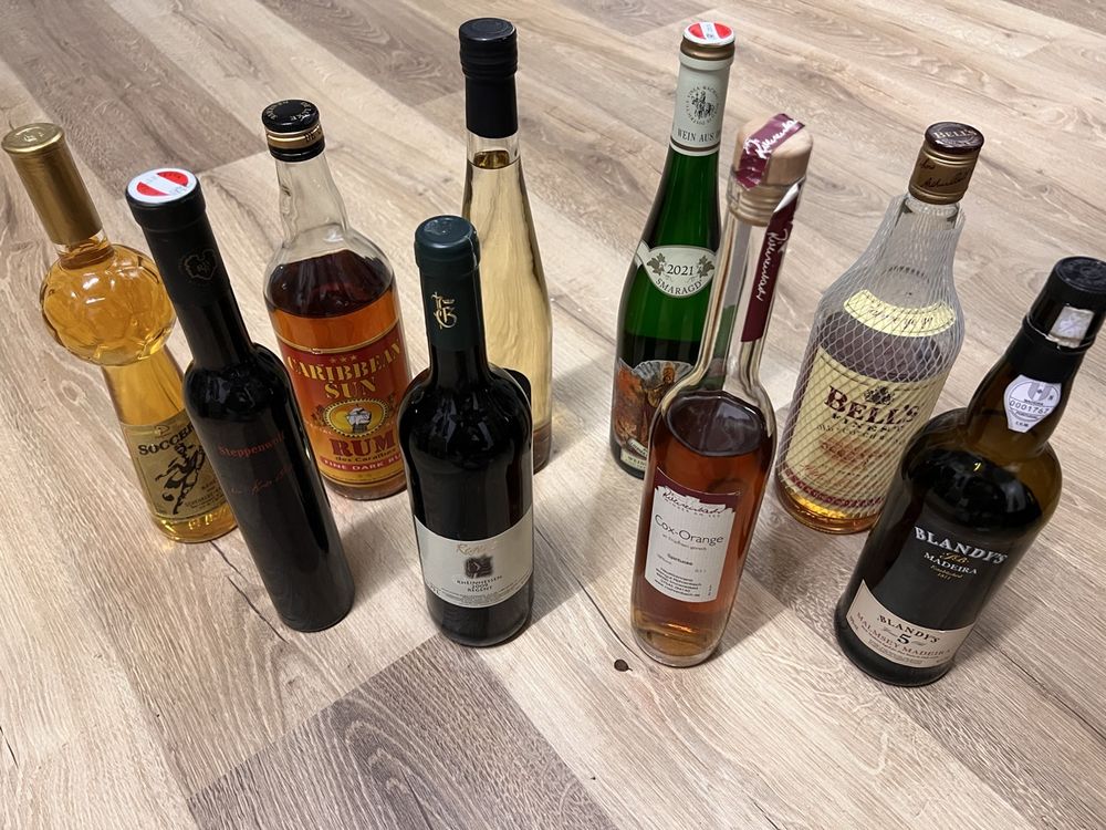 Alkoholische Getränke Divers (Gebraucht) in Rumlikon für CHF 50 – mit ...