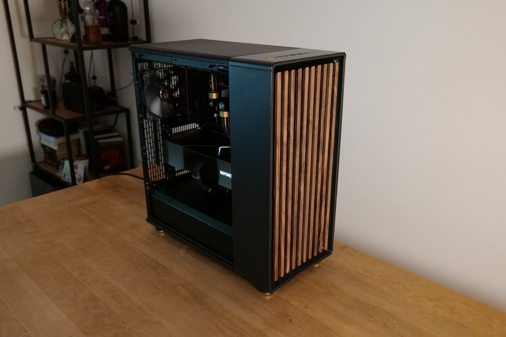 Gaming/ Creator PC RTX 4080 FE/ 13700K/ Fractal North (Gebraucht) in ...