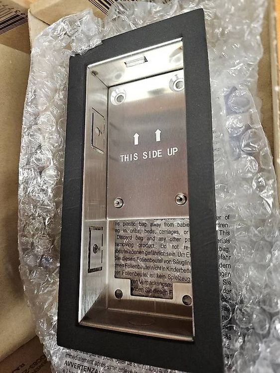 Neues DoorBird D1101V FMB, Unterputz Montagerückgehäuse (Neu und ...