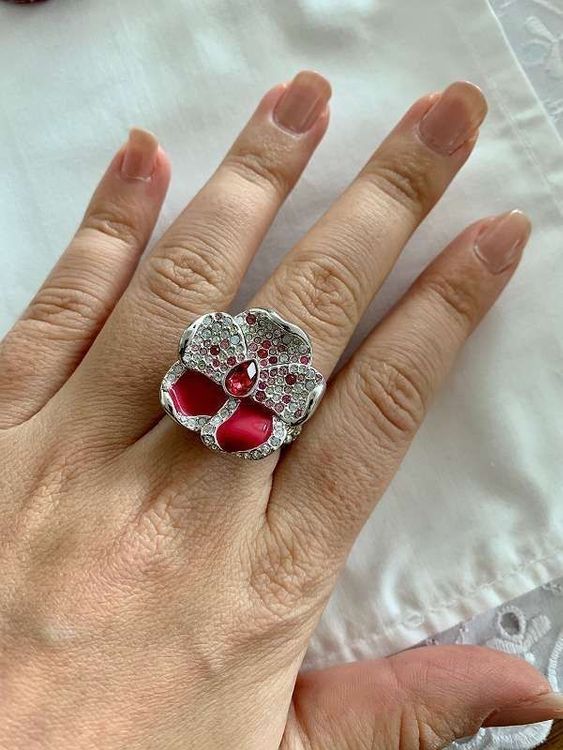 Swarovski Ring Gr. 58 (Gebraucht) in Triesen für CHF 59 – mit Lieferung auf Ricardo kaufen