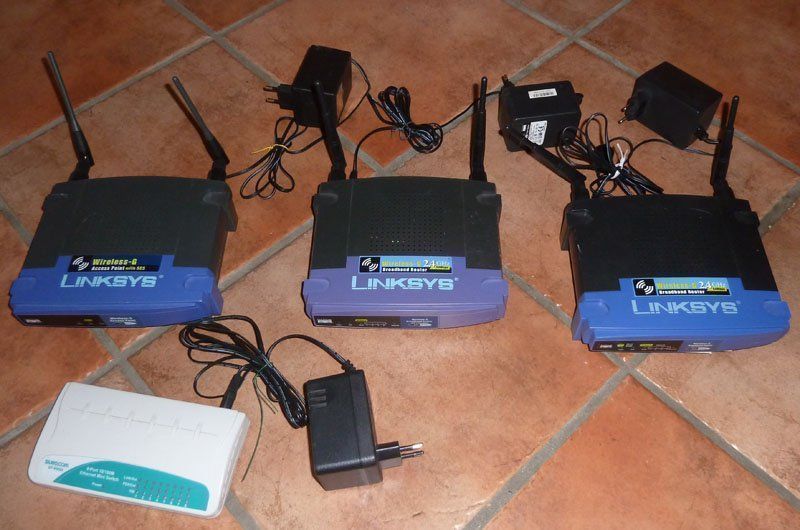 4 Stk. Link Sys Router/Modem | Kaufen auf Ricardo