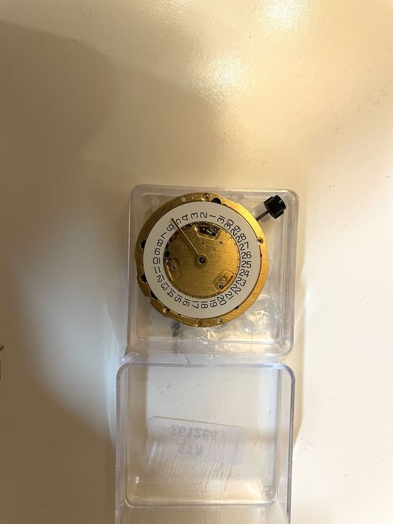 Uhrwerk: ETA 251.264 (Neu (gemäss Beschreibung)) in Näfels für CHF 81 ...