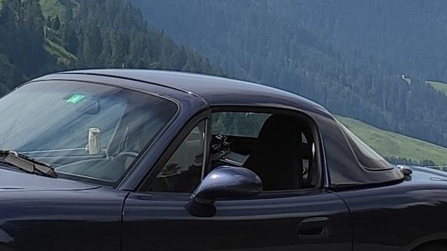 Mazda MX-5 Hardtop Midnight/Supreme Blue 22A (Gebraucht) in Grabs für ...