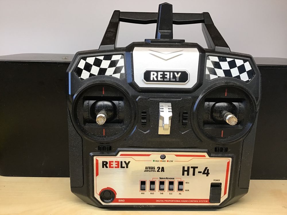 Reely HT-4 Fernsteuerung 2.4GHz Sender RC Modellauto (Gebraucht) in für ...