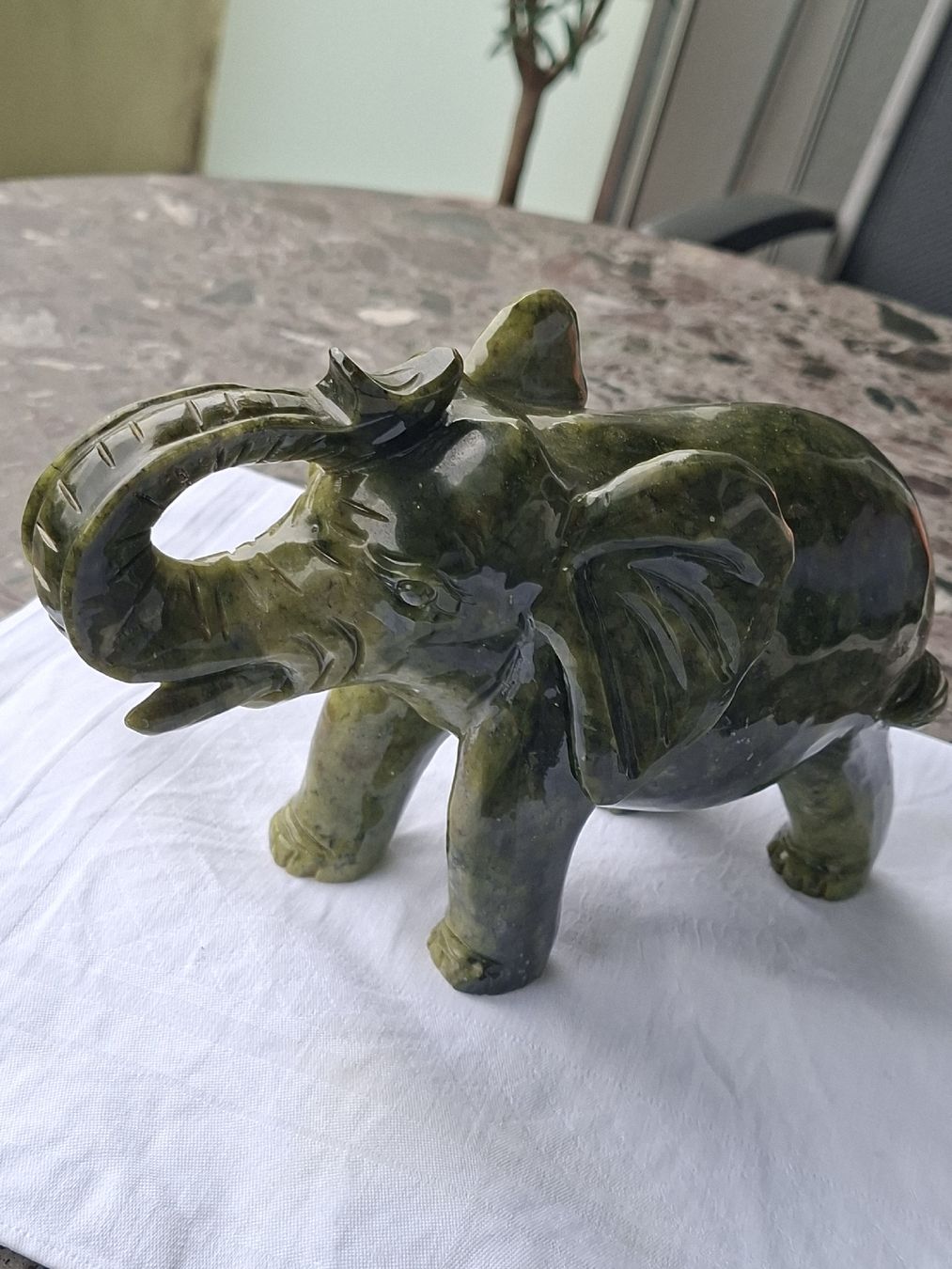 Elefant gross schwer JADE Edelstein 2,7kg 24x15cm handarbeit (Neuf ...