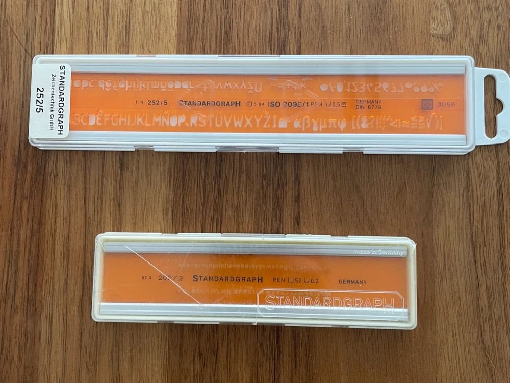 Schreibschablone Standardgroph (Gebraucht) in Uhwiesen für CHF 19 – mit Lieferung auf Ricardo kaufen