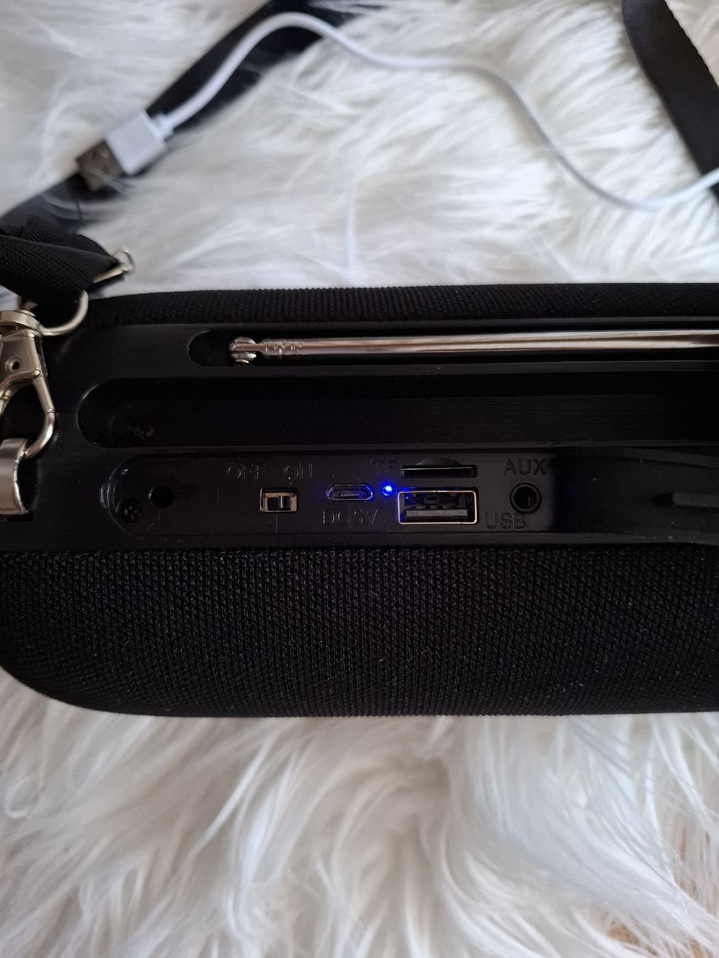 Top Bluetooth Lautsprecher mit Tragegurt - Super Sound! (Gebraucht) in ...