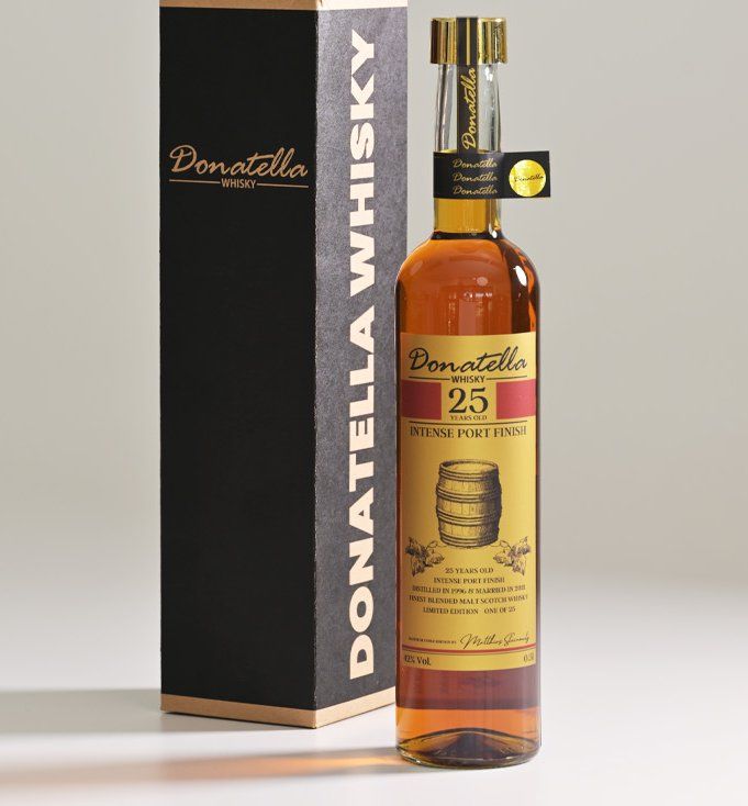 Donatella Whisky 25 Years old, Neupreis 2990 Euro (Neu und ...