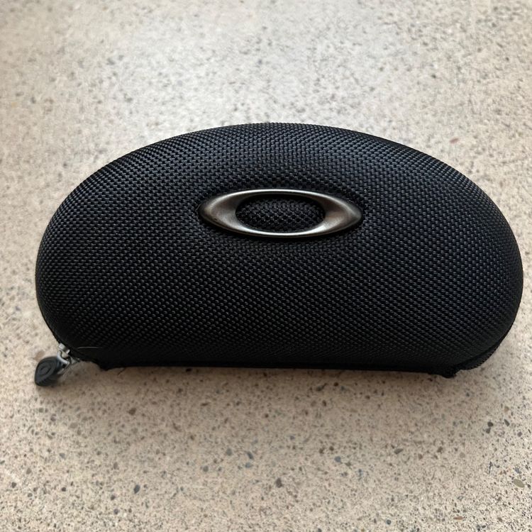 OAKLEY Sport Soft Vault Sunglass Case 🖤 (Gebraucht) in zürich für CHF ...